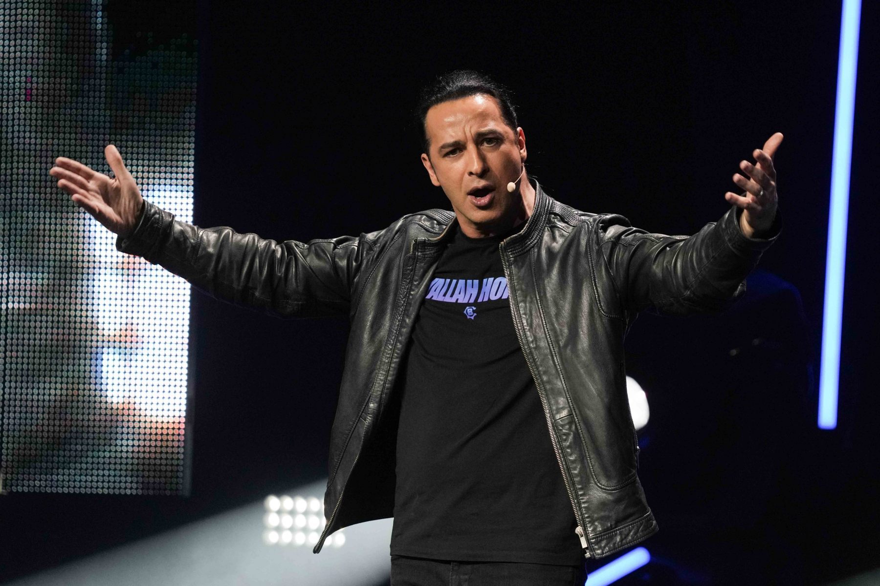 Bülent Ceylan mit „Yallah Hopp!“ in der SAP Arena - CityGuide